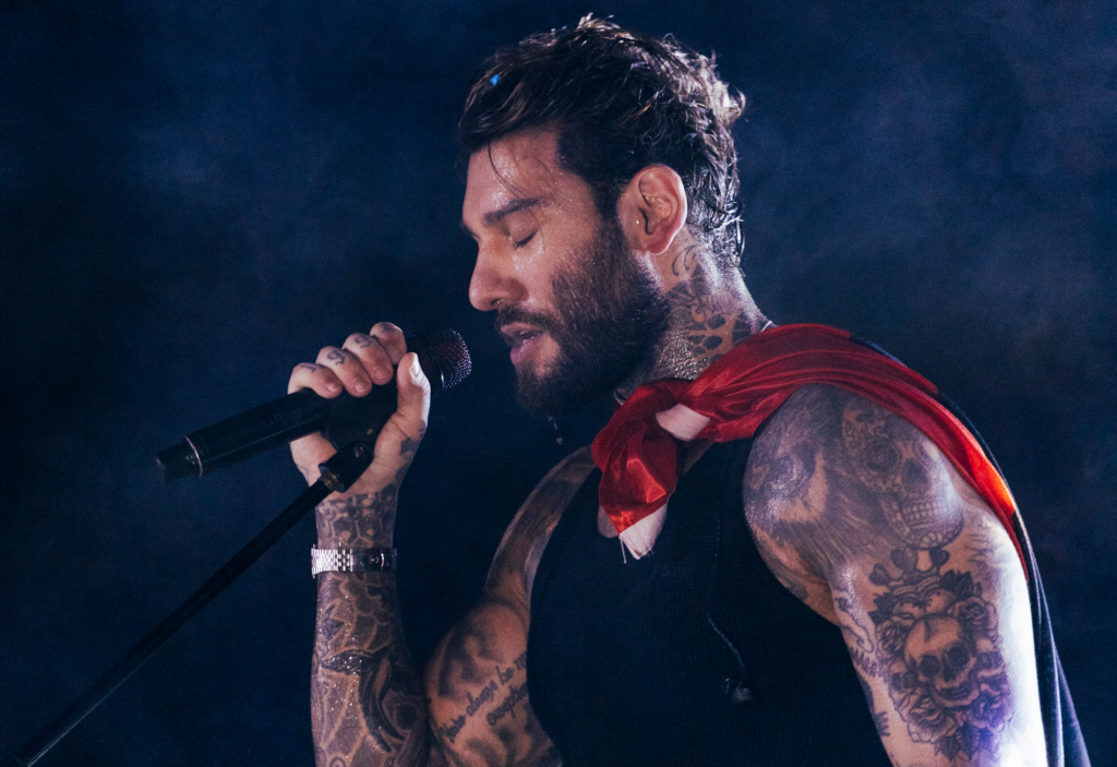 Lucas Lucco leva seu sertanejo para mais de 30 mil pessoas em show na ...